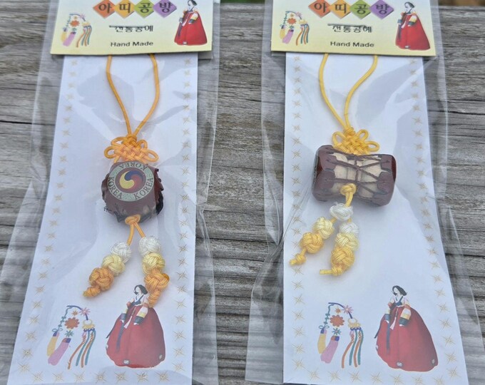 2 Handmade Korean Keychains / Bag Charms - Etsy