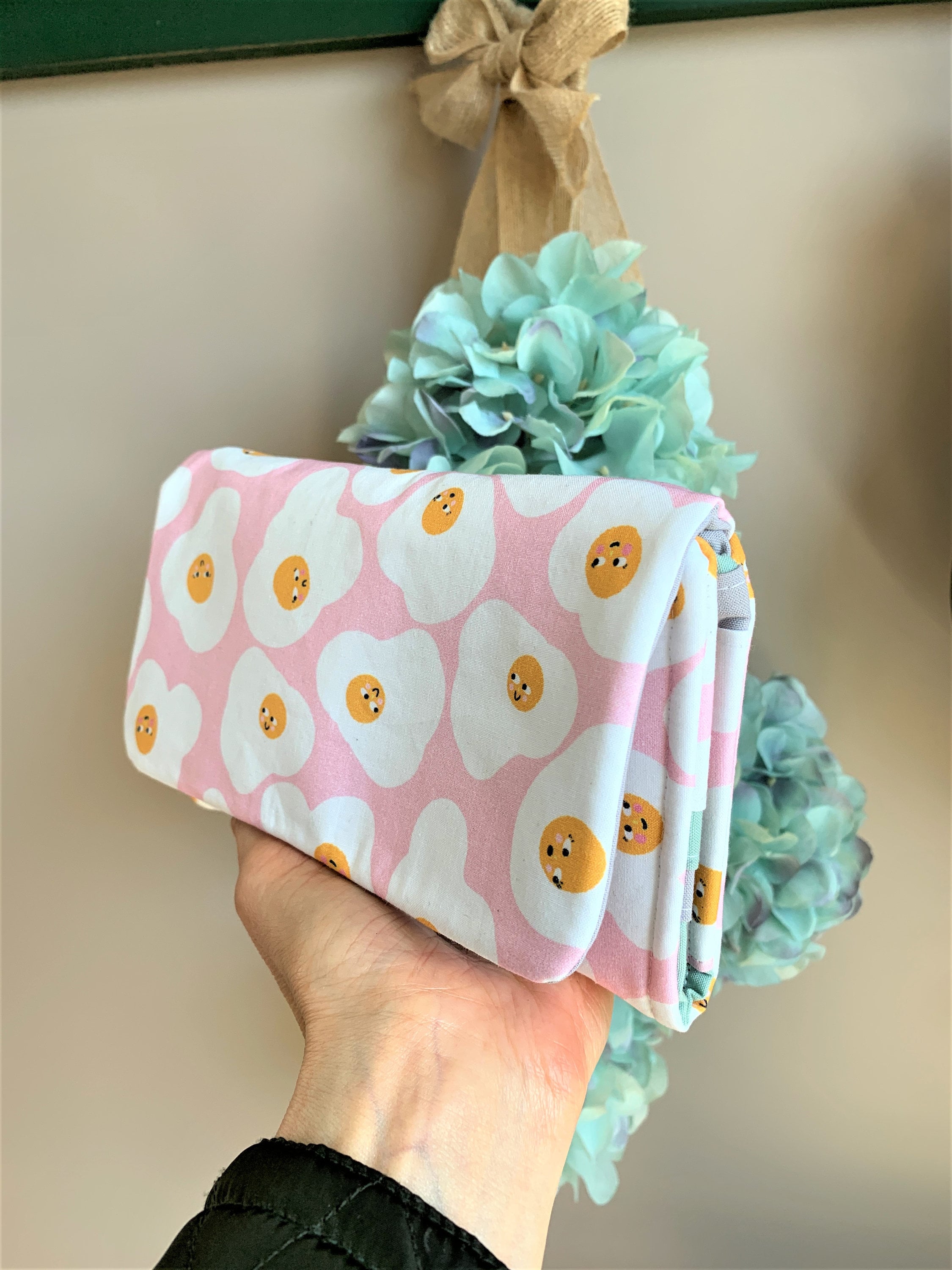 Fried Egg Trifold Wallet, Credit Card Pockets, Bill Pockets, Zippered ...