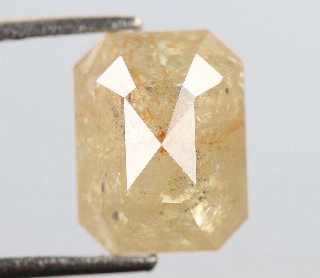 1.80 Ct, 7.3 X 5.6 X 3.9 MM, Natural Loose Diamond Light Peach Color ...