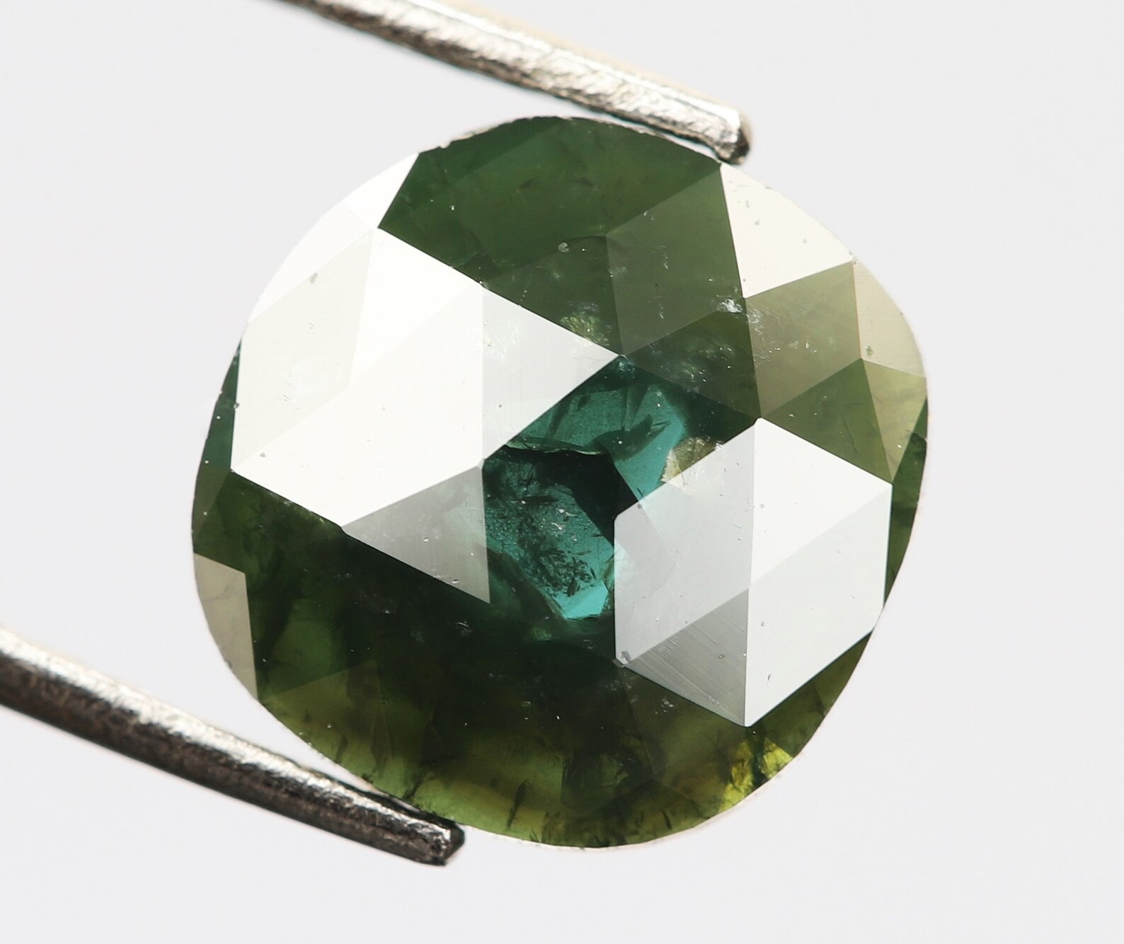 0.90 Ct 7.6 X 7.4 X 1.5 MM Loose Diamond Green Color Cushion | Etsy