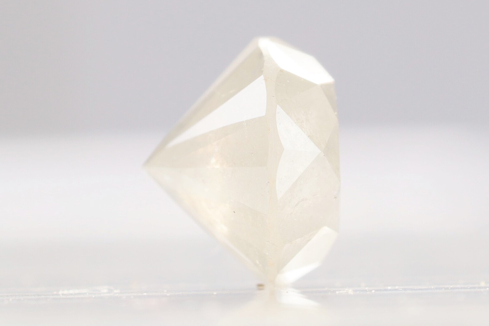 0.66 Ct, 5.0 X 3.8 MM, Natural Rustic Diamond White Color Round Shape ...