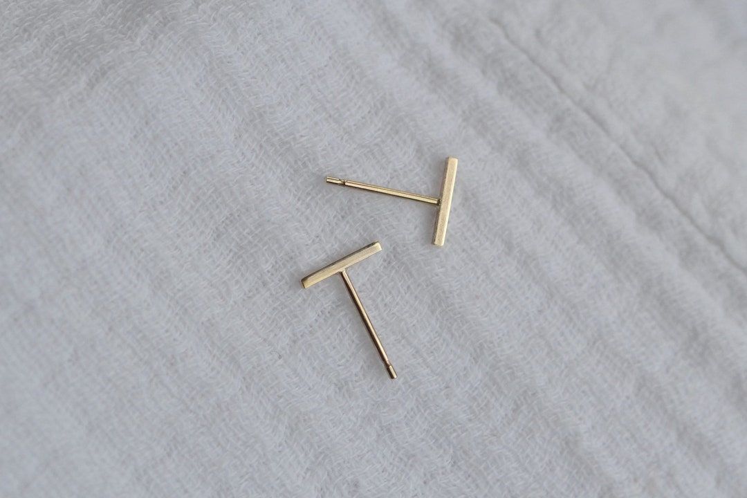 9ct Recycled Gold Line Studs | Simple Pure Gold Bar Studs | Minimalist ...