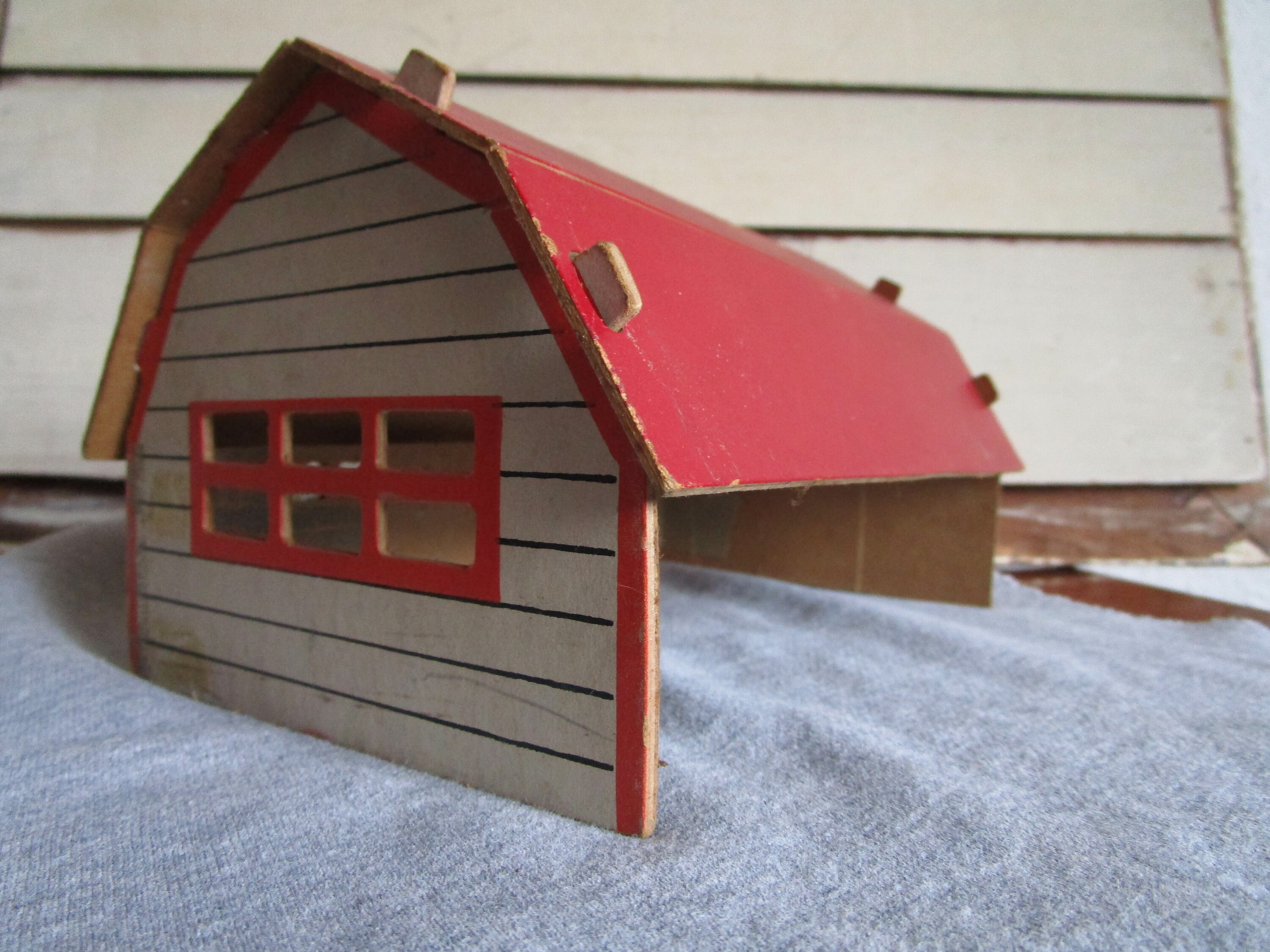 Vintage Barnyard Cardboard Barns. 1940s Diorama Play Set Toy Farm Barns ...