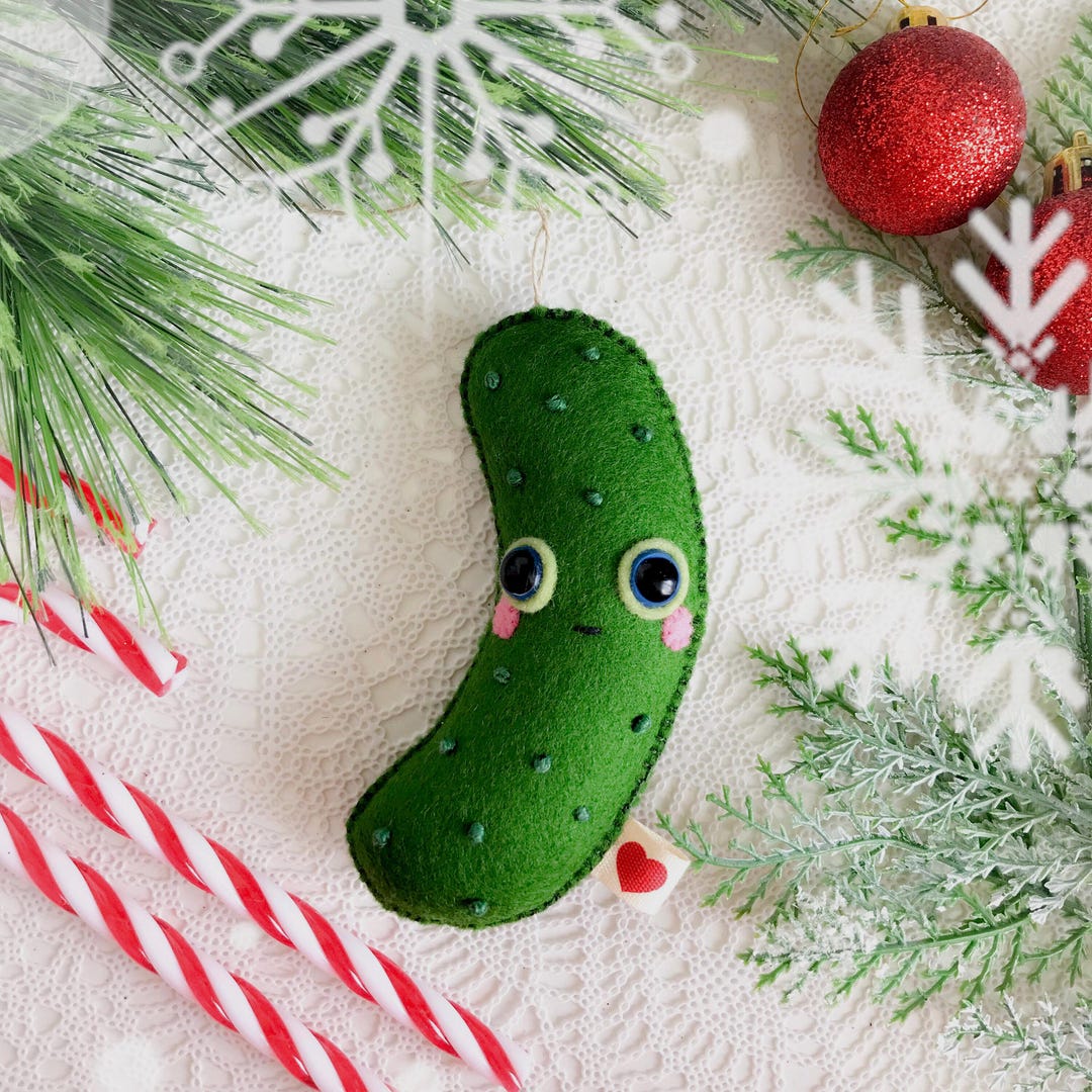 Felt Pickle Christmas Tree Ornament: Funny Holiday Tree Charm Good Luck ...