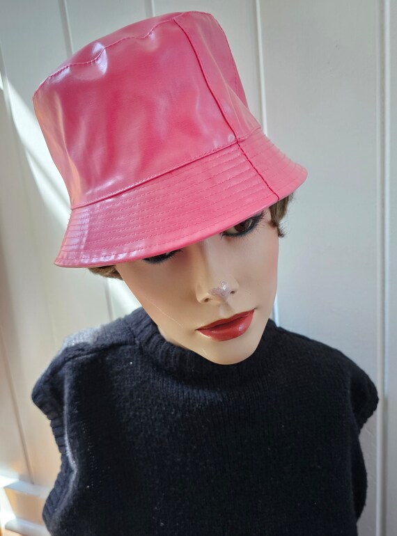 Vintage hot pink bucket - Gem