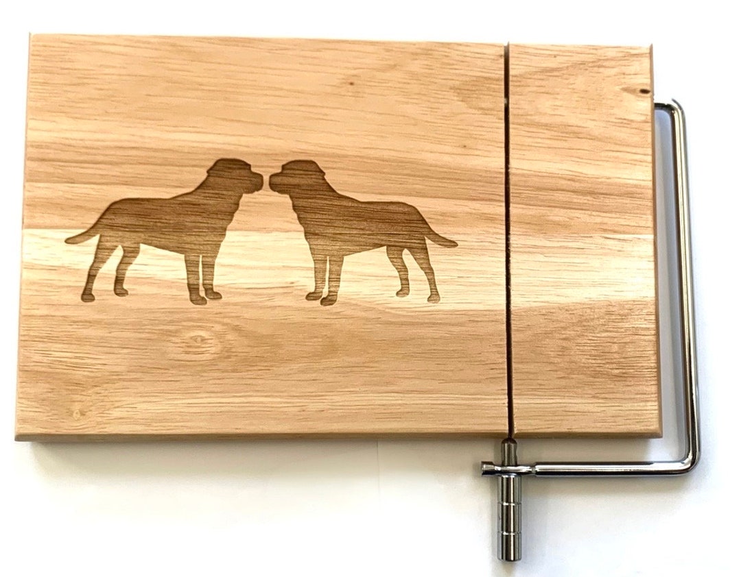 2 Labrador Dogs Engraved Wooden Cheese Board With Wire Cutter Cheese ...
