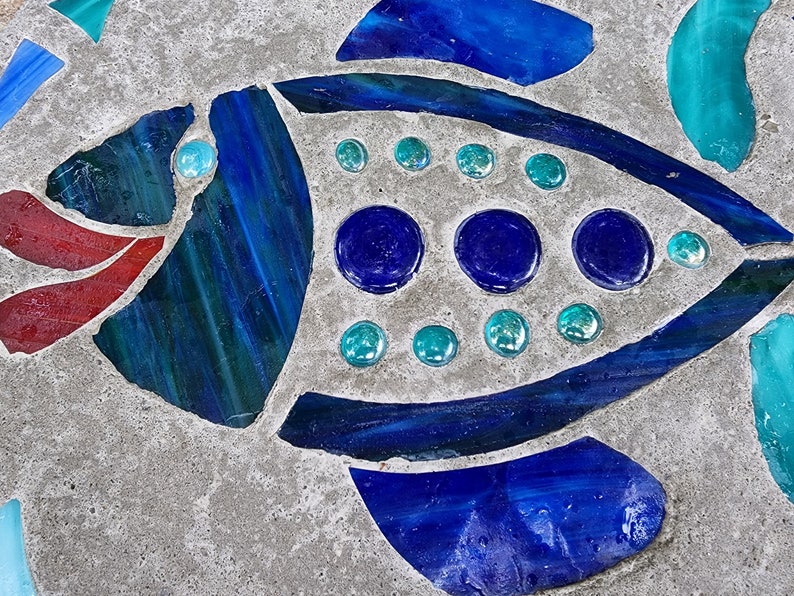 18 FISH Stepping Stone Concrete and Hand Cut Stained | Etsy