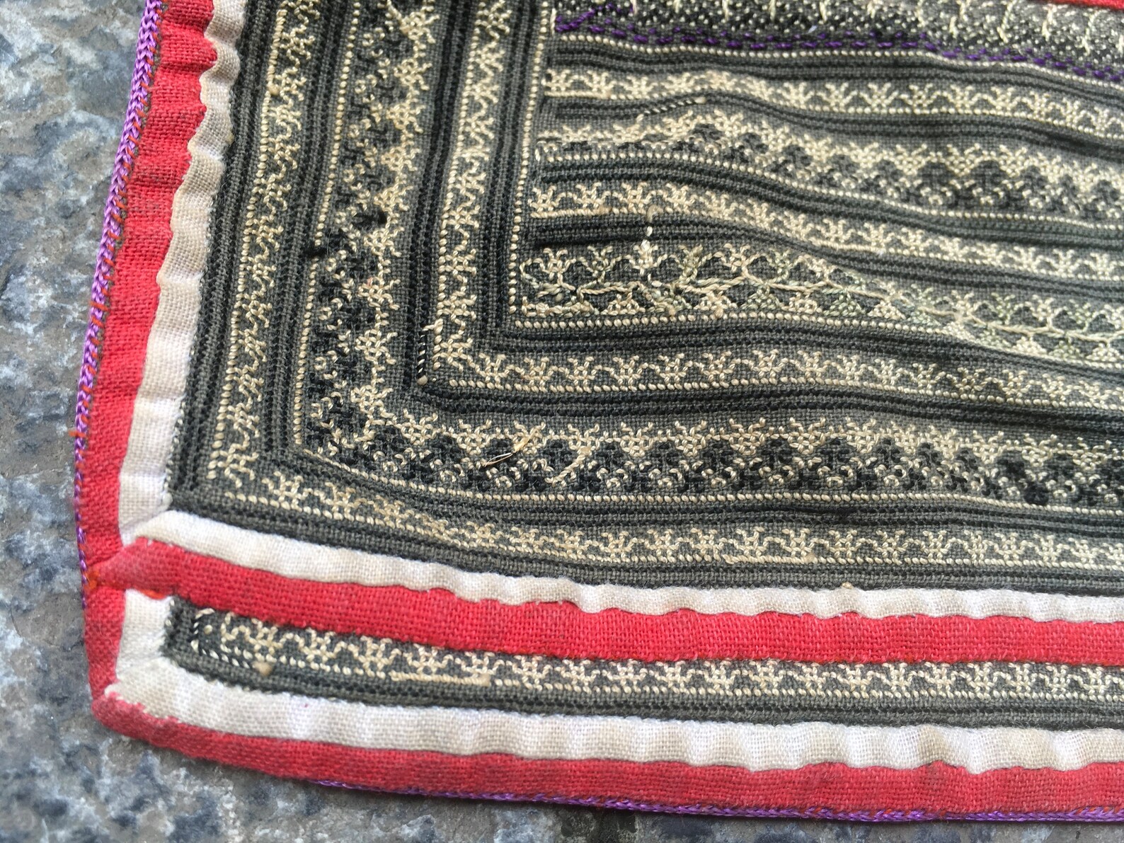 Vintage Tribal Red Dao Embroidery Piece in Hagianng Province - Etsy