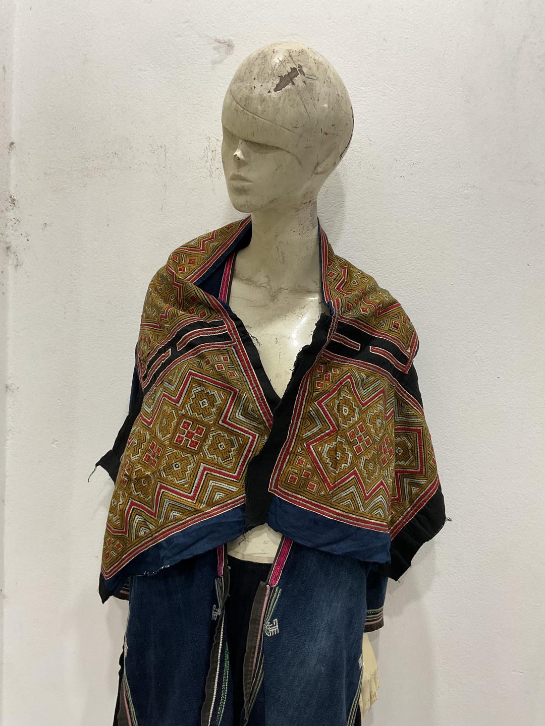 Vintage Tribal Hmong Batik Fabric Piece in Mu Cang Chai Village,north ...