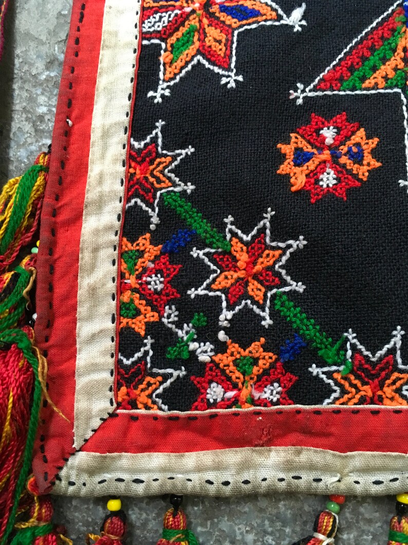 Vintage Tribal White Dao Hand Embroidered Head Scarf from Lai | Etsy