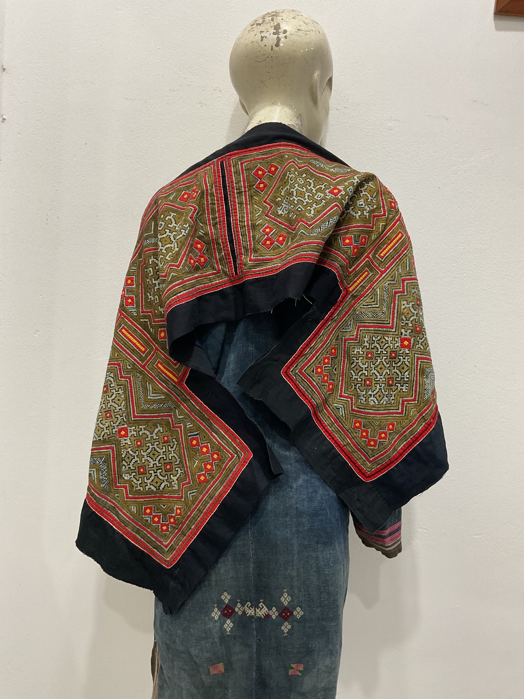 Vintage Tribal Hmong Batik Fabric Piece in Mu Cang Chai Village,north ...