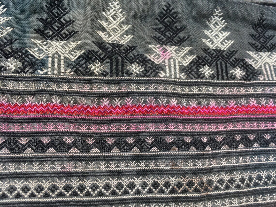 Vintage Tribal Red Dao Embroidery Piece in Hagianng Province - Etsy