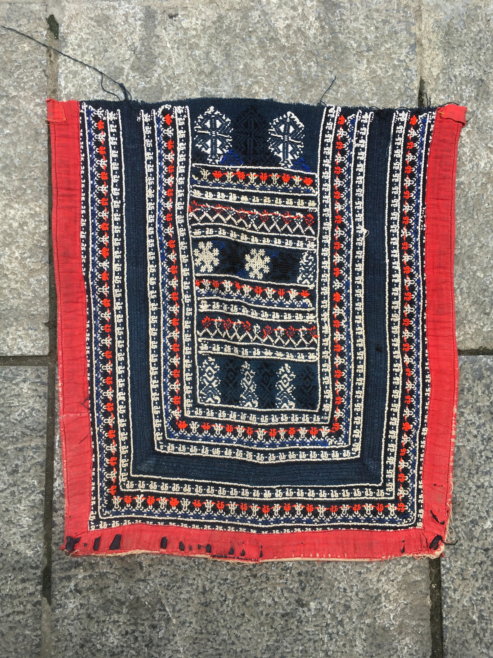 Vintage Tribal Red Dao Embroidery Piece From a Hagiang - Etsy