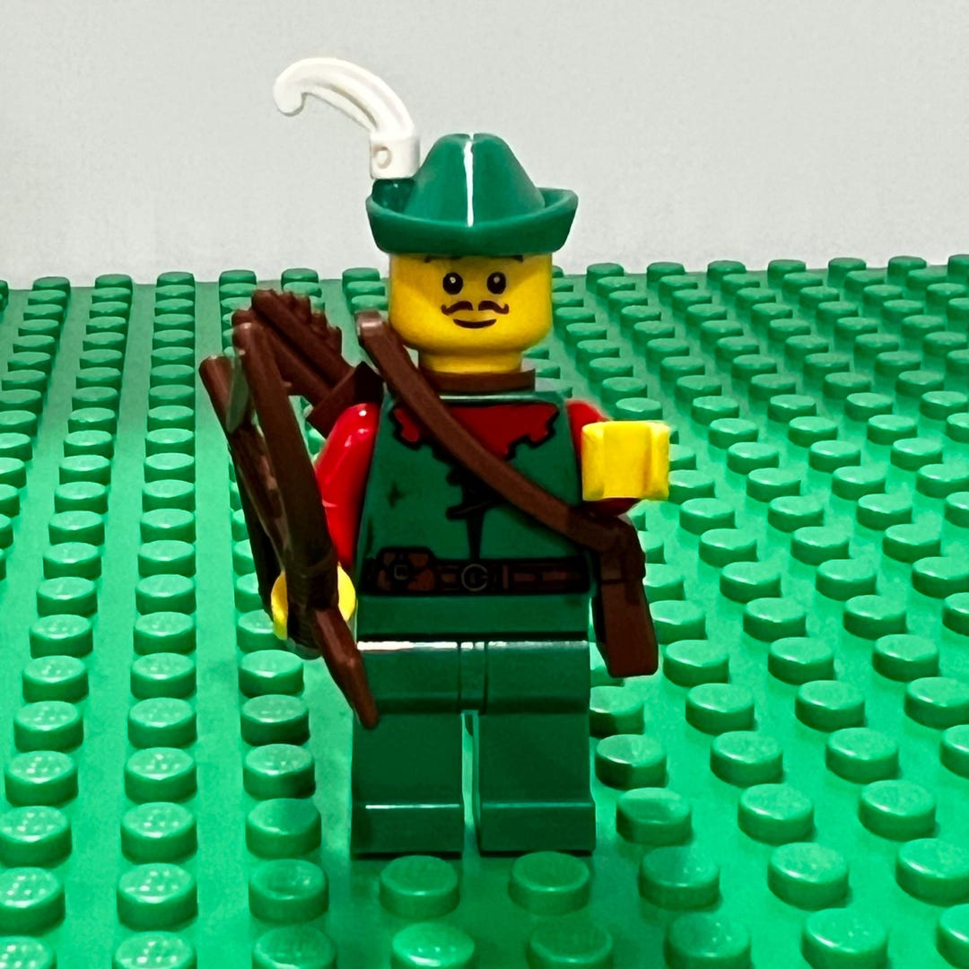 LEGO CASTLE Archerman Forestman Bard W/ Bow and Arrow, Green Beret ...