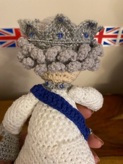 Queen Elizabeth II Crochet Pattern PDF Instant Download. - Etsy