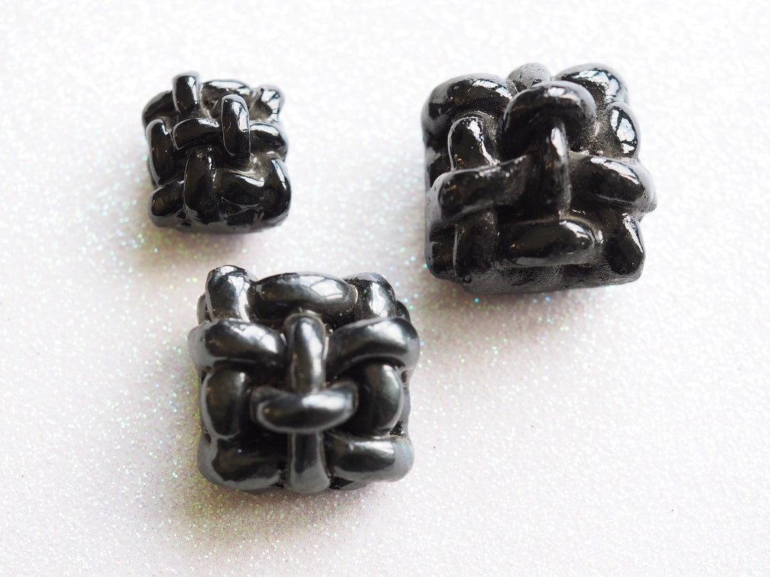 Knot Cube Chunky Button Shank Fitted in Black & Silver, Unique Rare ...