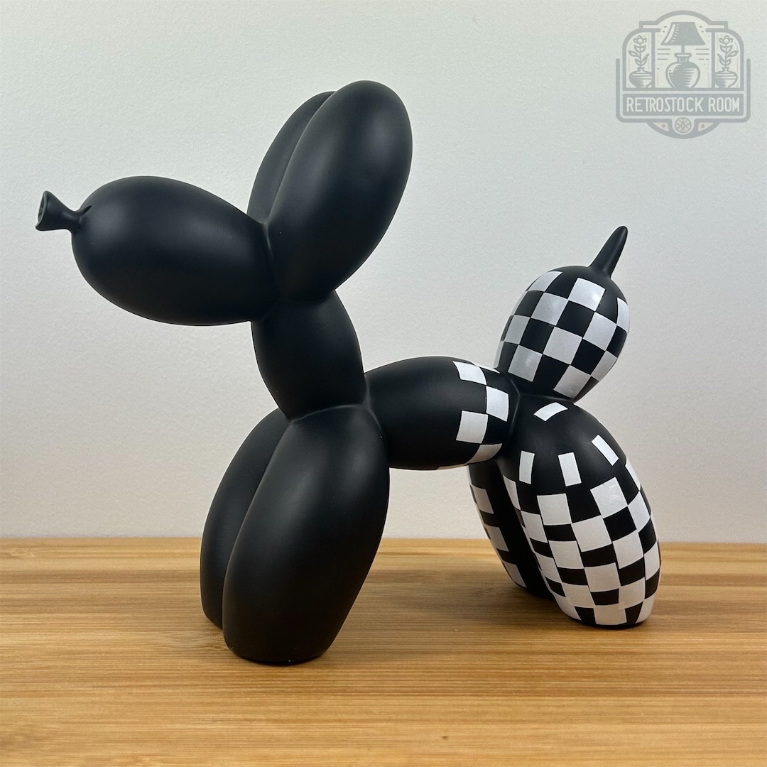 Balloon Dog Statue Figurine Modern Home Decor Dog Model Checker Design ...