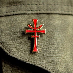 Brotherhood of the Cruciform Sword Enamel Pin. Perfect for Adventurers ...