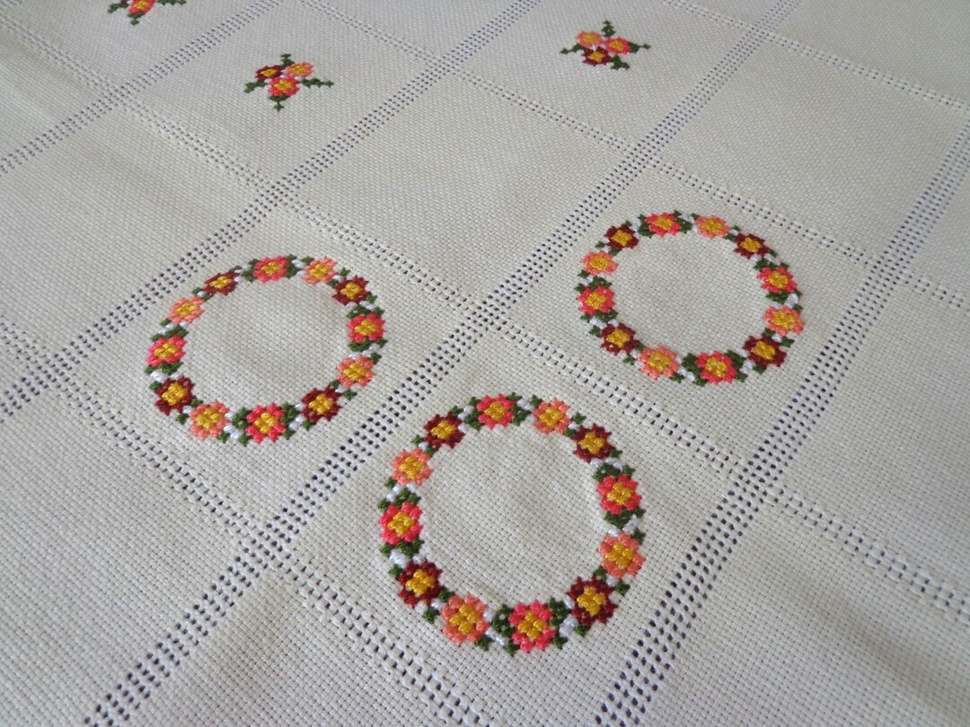 Vintage Handmade Embroidered Tablecloth. Serbian Embroidery. Champagne ...