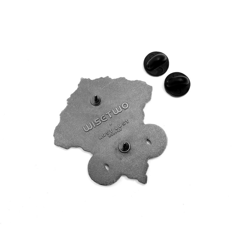 Mask Enamel Lapel Pin Badge / Artist Series Pin by Wisetwo / - Etsy