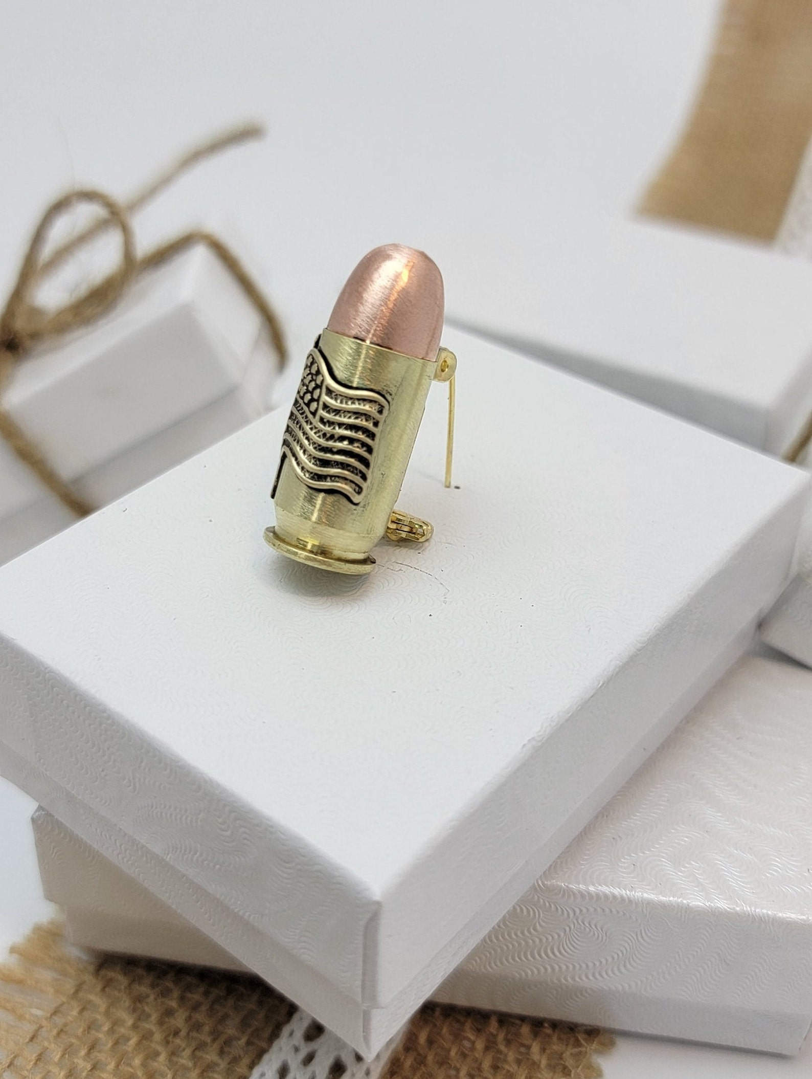 American Flag Bullet Boutonniere, Patriotic Lapel Pin Hat Pin, 2nd ...