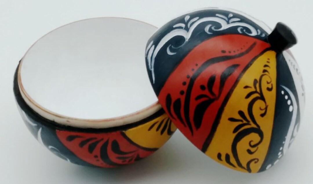 Small, Colorful Ball Shaped Box. Truly Unique! - Etsy