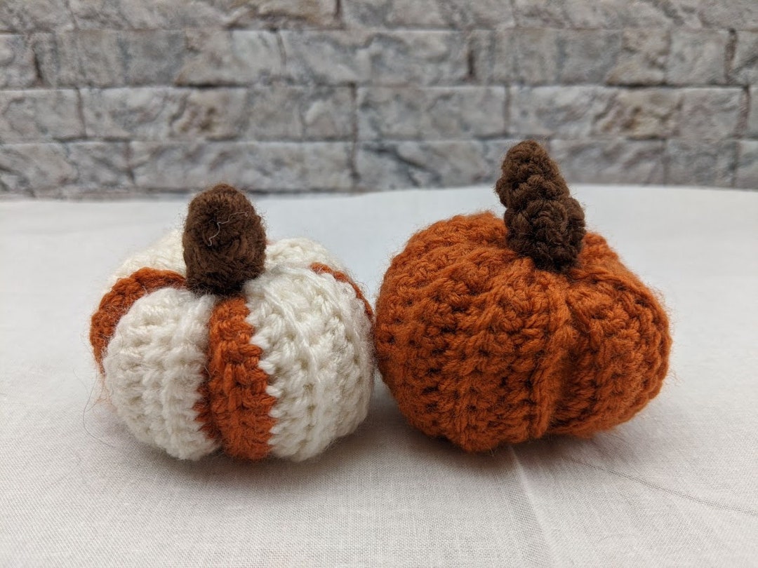 Tiny Pumpkins Crochet Pattern, Crochet Small Pumpkins Pattern, Vintage ...