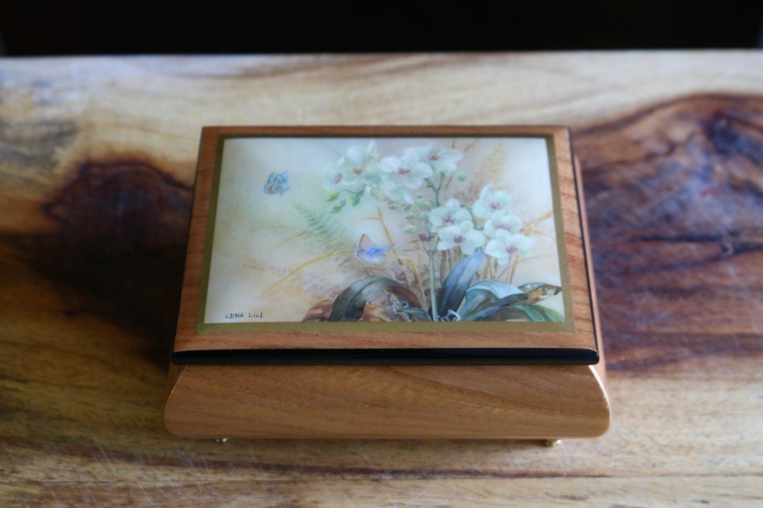 Vintage Lena Liu Music Jewelry Box, Bougie Spring Decor, H&G Studios ...