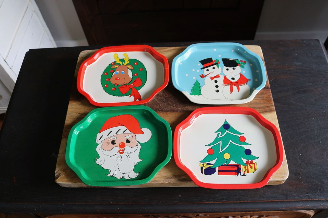Small Vintage Christmas Trays, Tin Holiday Serving Trays, 4 Little ...