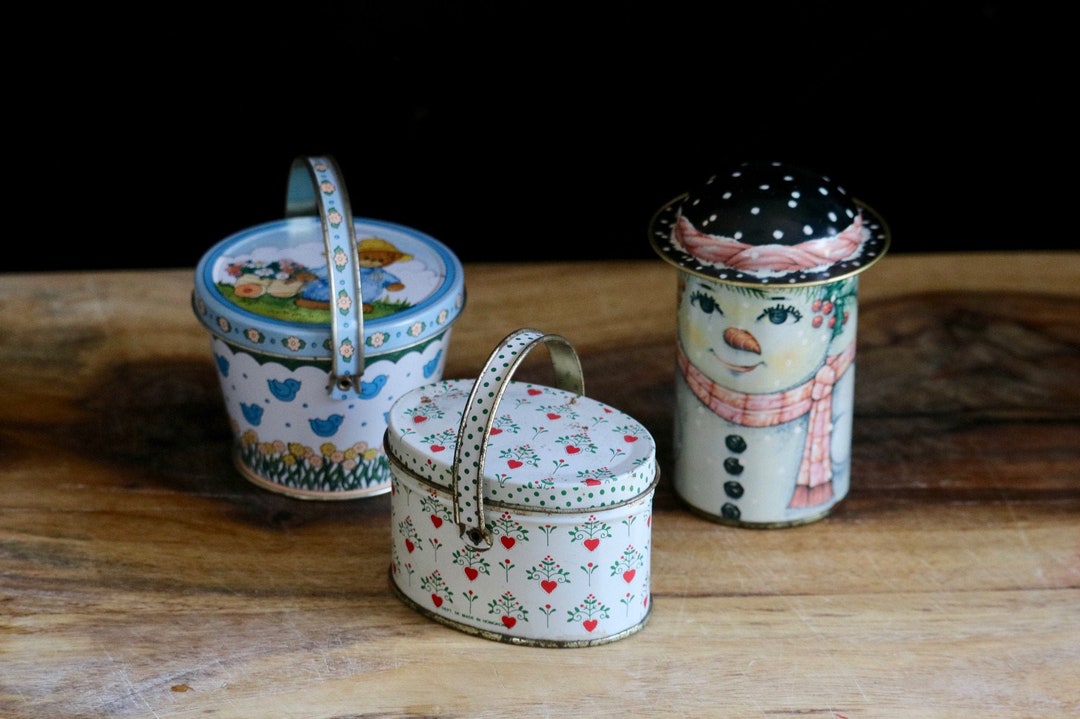 Small Vintage Tins, Snowman Tin, Heart Tin With Handle, Bear Tin With ...