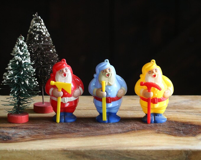 Rosbro Plastic Santa Figurines, Vintage Christmas Decor, Santa's Candy ...