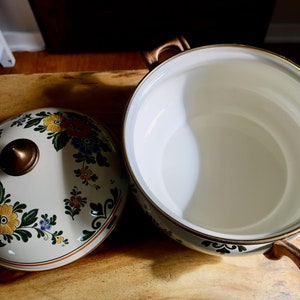 Vintage Asta Enameled Pot With Lid, Retro Kitchenalia, Round Floral Pan ...