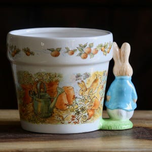 Vintage Peter Rabbit Flower Pot, Cute Indoor Bunny Planter, Sweet Peter ...