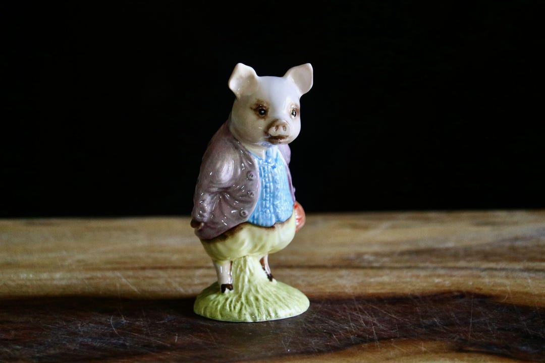 Vintage Beatrix Potter Pig Figurine, Cute Pigling Bland Carrying a ...