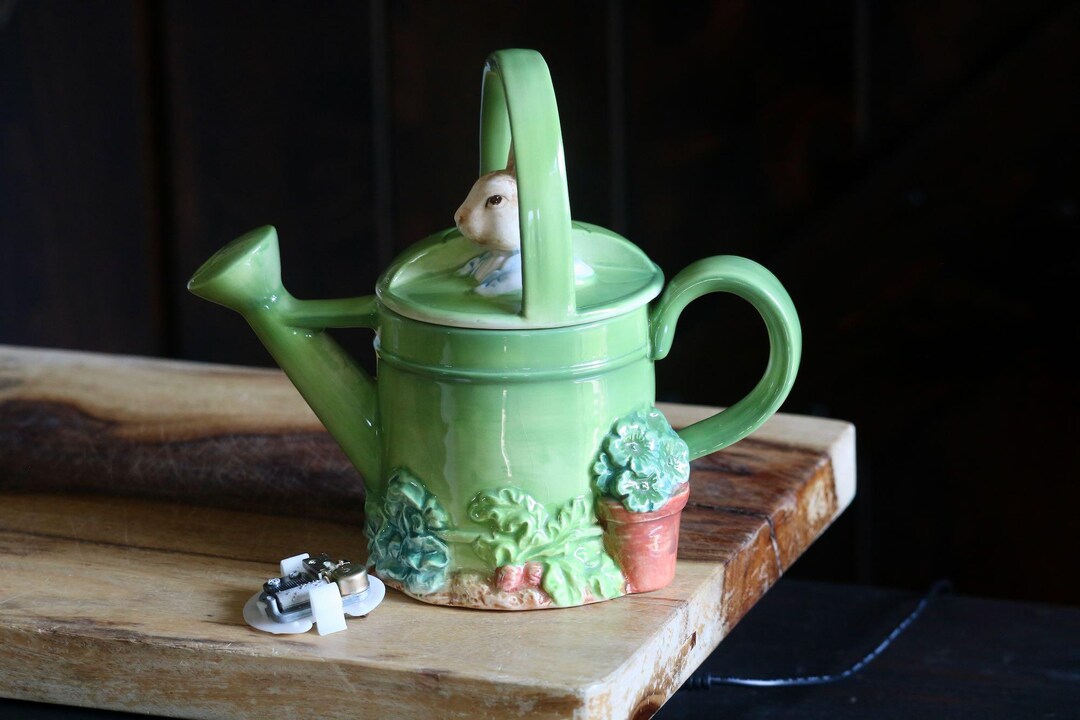 Vintage Schmid Peter Rabbit in Watering Can Music Box, Cute Retro ...