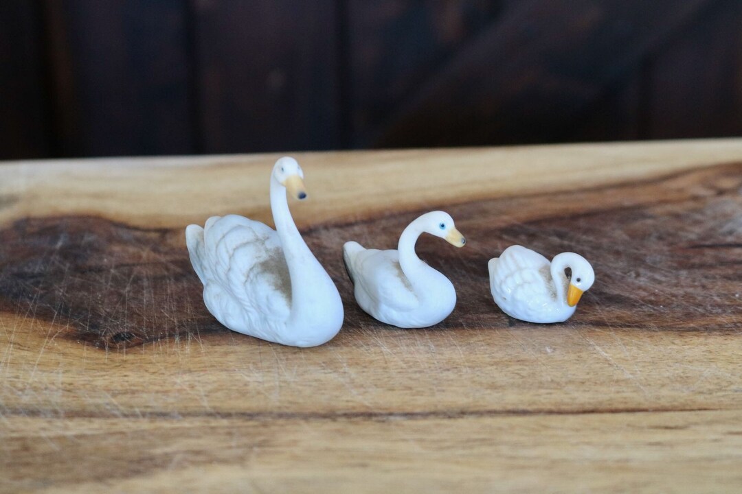 Vintage Miniature Swan Figurines, Bougie Spring Decor, 3 Mini Bone ...