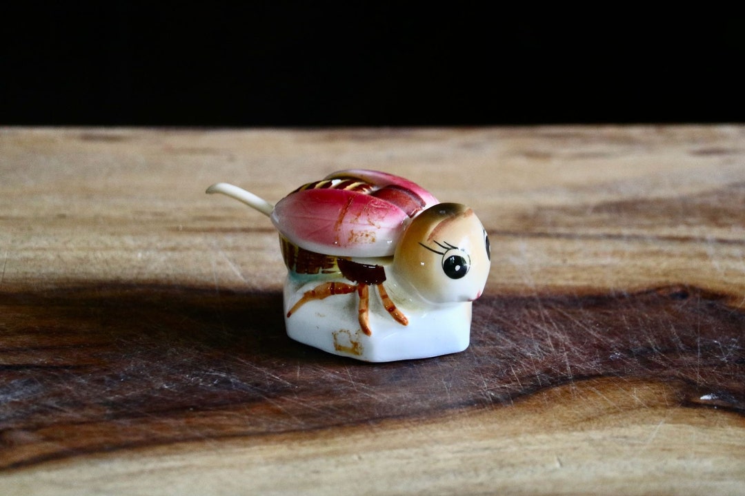 Small Vintage Bee Shaped Honey Pot, Retro Kitschy Kitchenalia, Cute ...