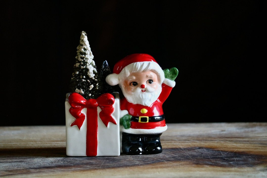 Enesco Waving Santa Planter, Vintage Christmas Decor, Comes With Bottle ...