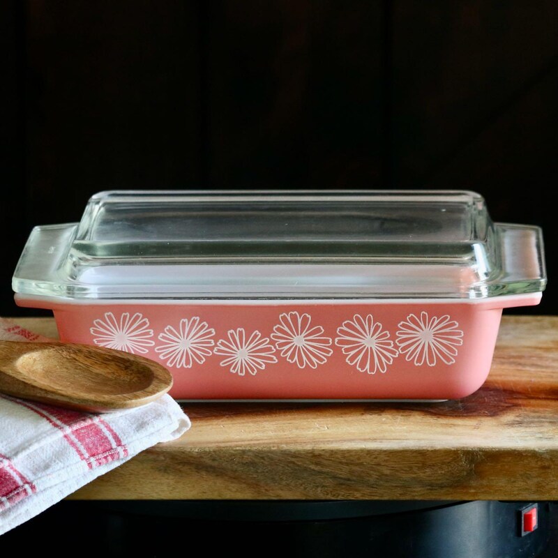 Pink Daisy Vintage Pyrex Casserole Dish - Etsy