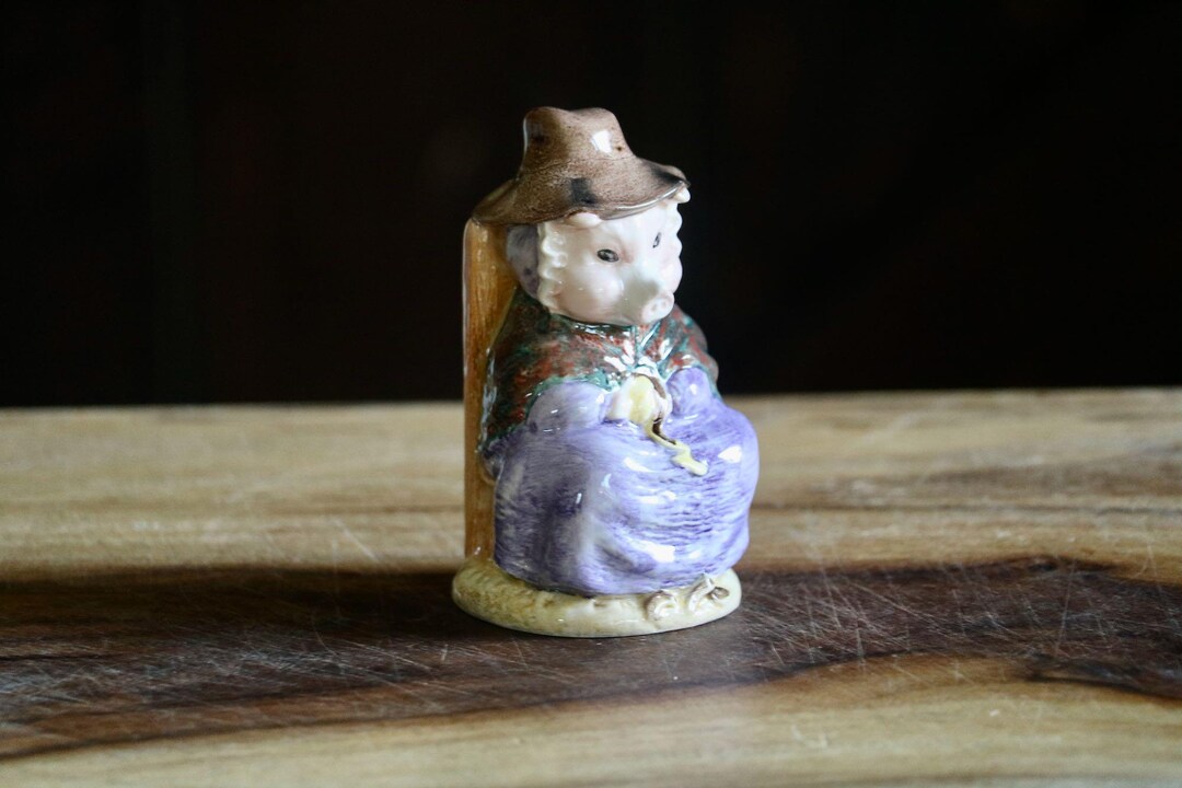 Vintage Beatrix Potter Pig Figurine, Cute This Pig Had None Figure ...