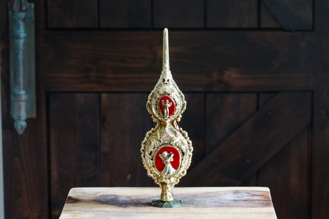 Gold Plastic Tree Topper, Vintage Christmas Decor, Angels on Red Velvet ...