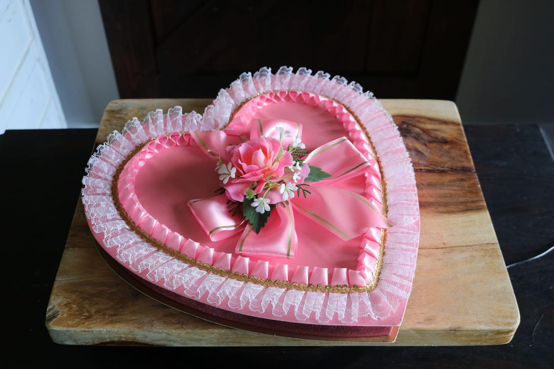 Large Heart Shaped Candy Box, Vintage Valentine Decor, Big Pink Heart ...