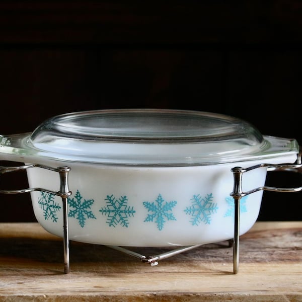 Vintage Pyrex Dish - Etsy