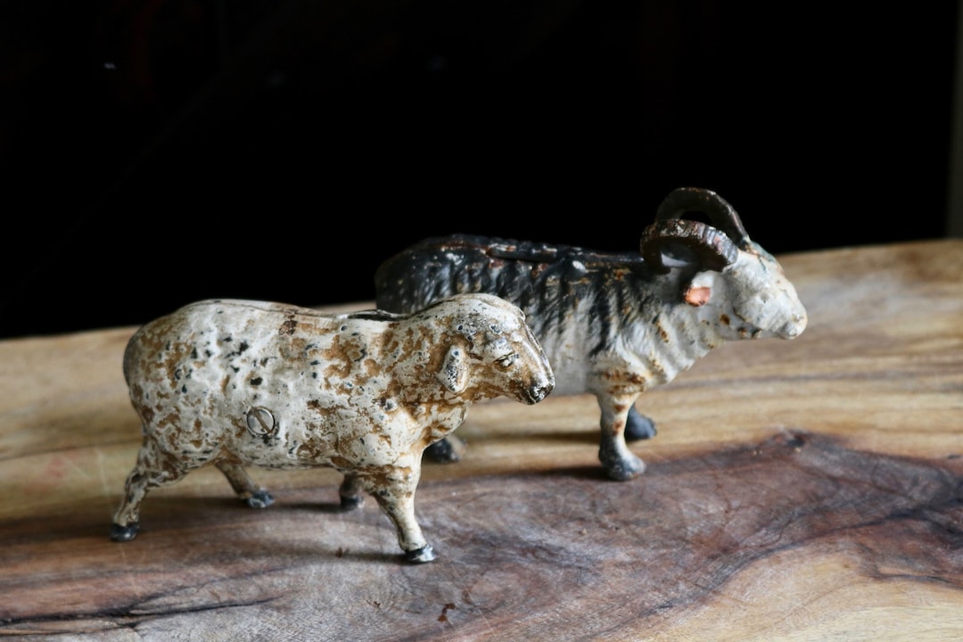 Vintage Cast Iron Coin Bank, Rustic Farmhouse Decor, Choose One Still ...