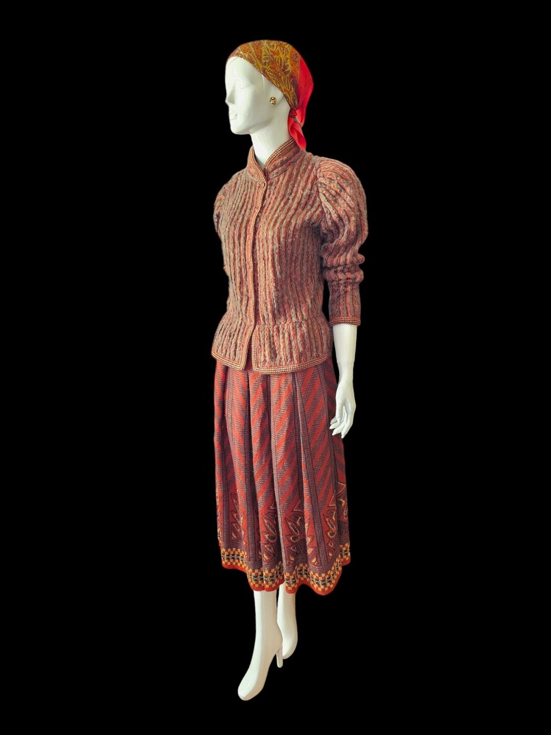 Vtg "81 Bill Gibb Two Piece Knit Jacket and Skirt Dress Ensemble in ...