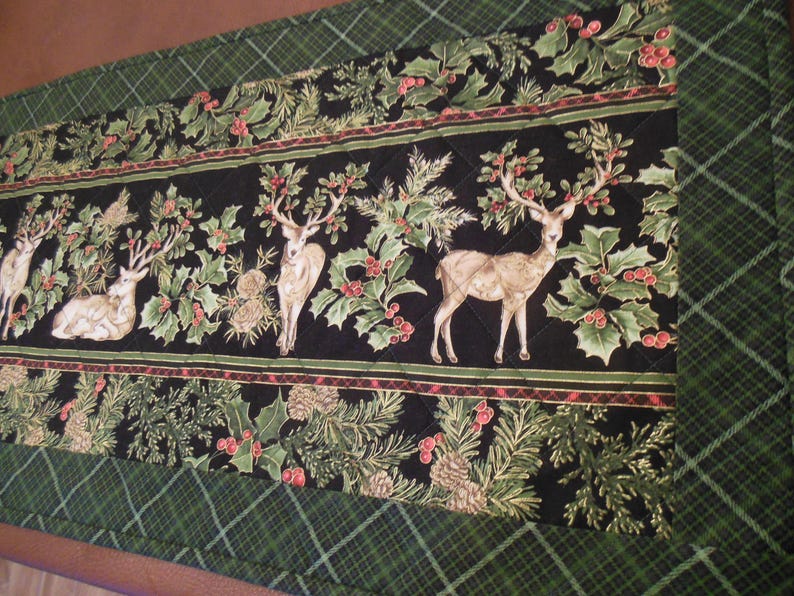 Quilted Christmas Deer Table Runner. - Etsy
