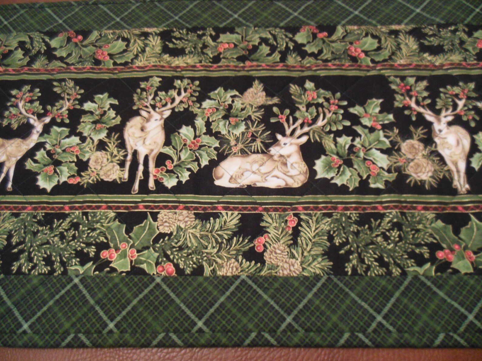 Quilted Christmas Deer Table Runner. - Etsy