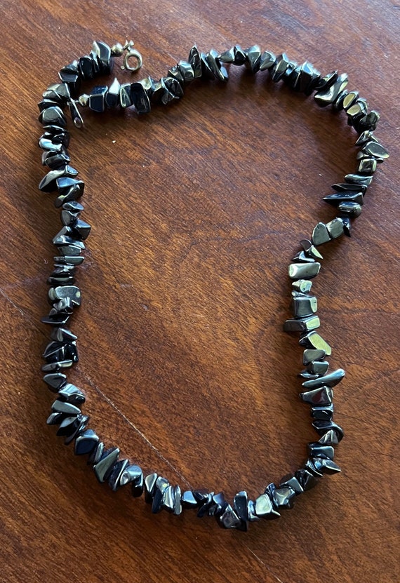 Vintage chip & bead - Gem