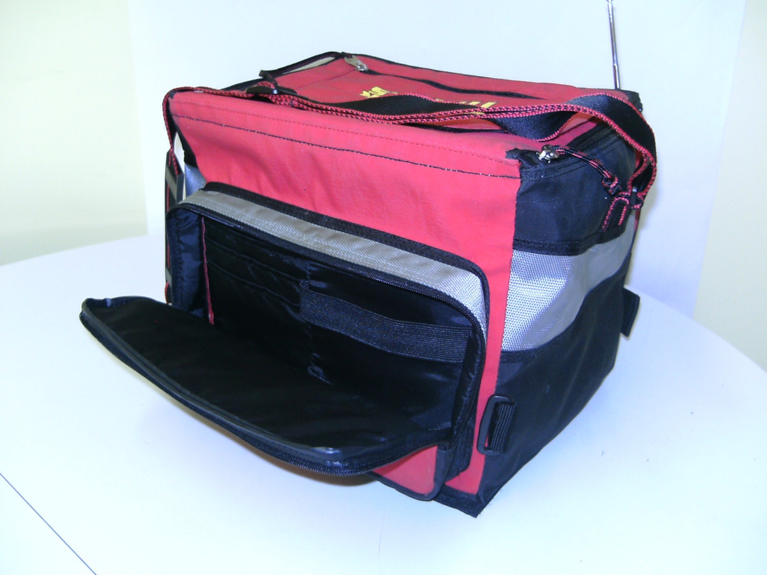 VINTAGE COCA COLA Radio Cooler - Etsy