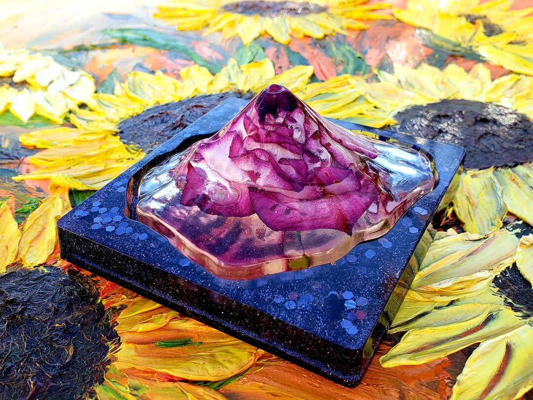 Memorial Resin Paperweight: Preserved Flower & Pet Ashes Keepsake ...